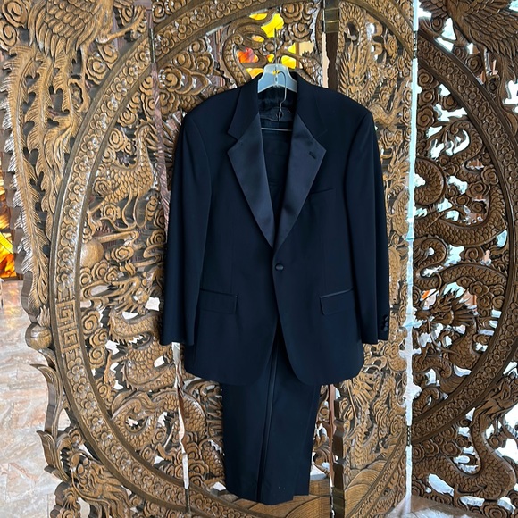 bill blass | Suits & Blazers | Classic Bill Blass Single Breasted Black ...